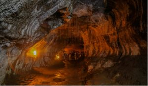 7 Different Types of Caves and How They Differ - GuideCave.com